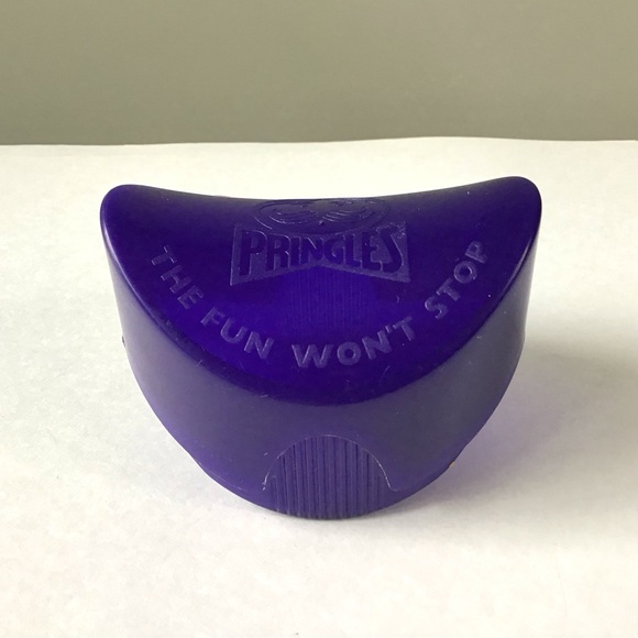 Pringles | Kitchen | Vintage Pringles To Go Chip Holder Snack Container ...